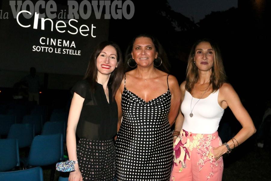 Cristina e Orsetta in piazza per la proiezione di "Beate" - Foto 1 di 7 ...