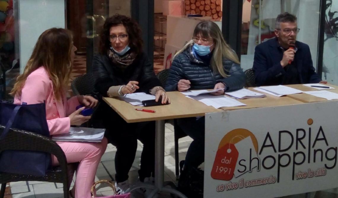 Adriashopping si tinge di rosa - La Voce di Rovigo